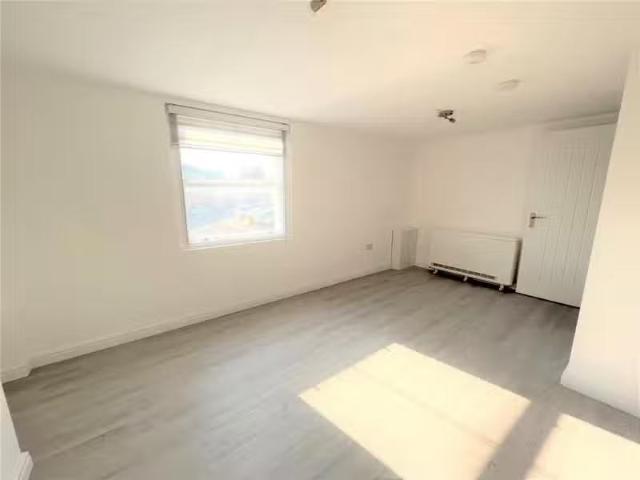 Nice 1 bedroom apartment for rent in Timbrell Street, Trowbrid.