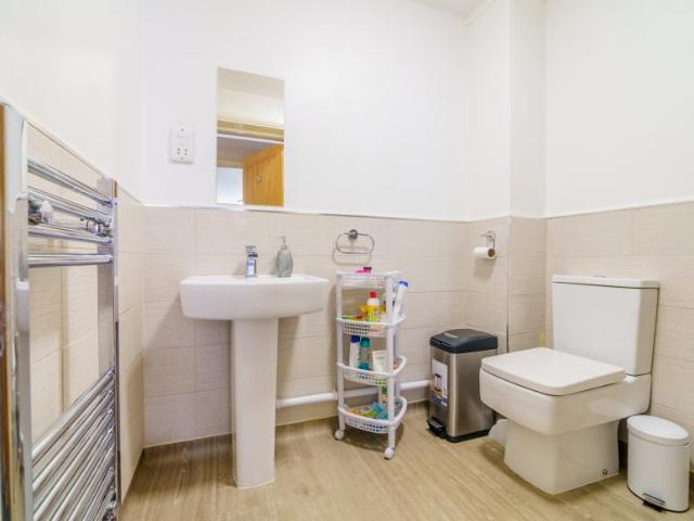 For Rent 1 Bedroom Apartment Lenton East Midlands DLS98339256