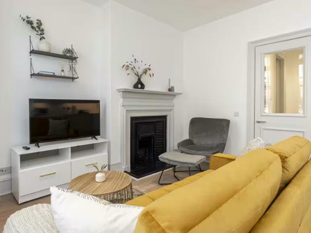 For Rent 1 Bedroom Apartment London London DLS100333620