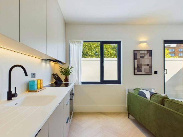 For Rent 1 Bedroom Apartment London London DLS84177614