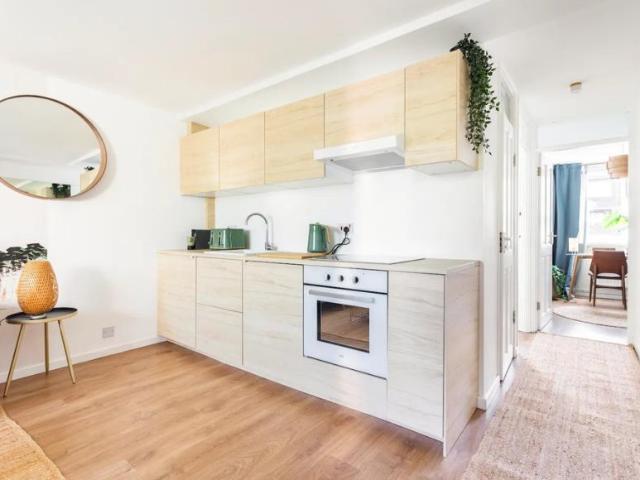For Rent 1 Bedroom Apartment London London DS77948696