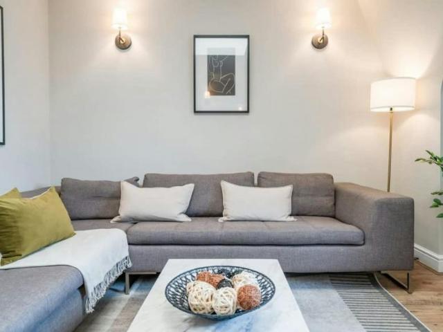 For Rent 1 Bedroom Apartment London London DS89229631