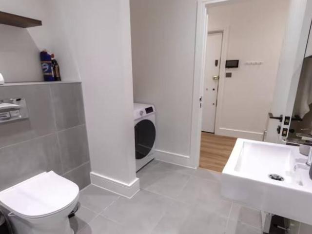 For Rent 1 Bedroom Apartment London London DS92198772