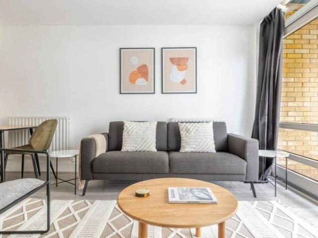 For Rent 1 Bedroom Apartment London London DS95986184