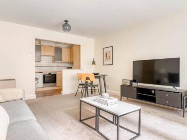 For Rent 1 Bedroom Apartment London London DS96201695