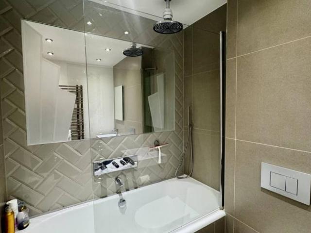 For Rent 1 Bedroom Apartment London London DS97054168