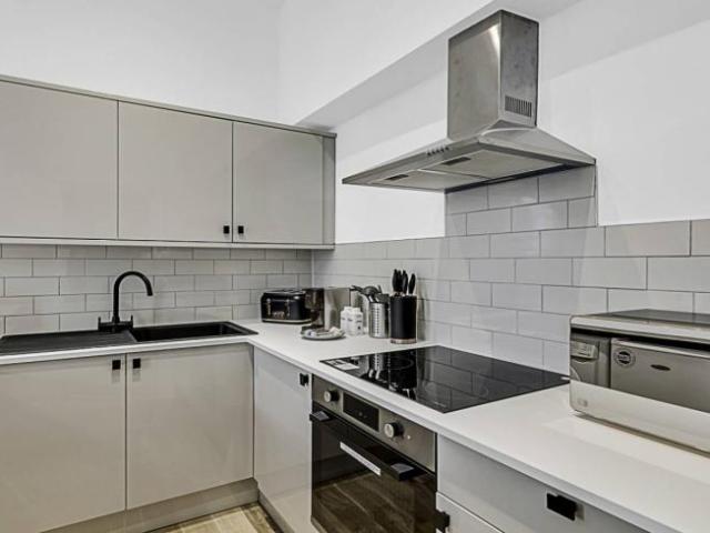 For Rent 1 Bedroom Apartment London London DS97679936