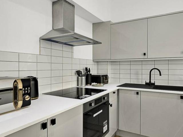 For Rent 1 Bedroom Apartment London London DS97810415