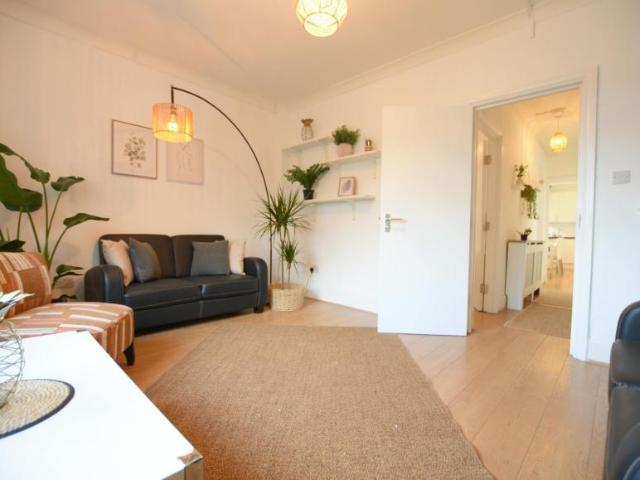 For Rent 1 Bedroom Apartment London London DS99119127