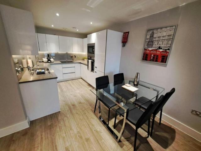 For Rent 1 Bedroom Apartment London London DS100811913