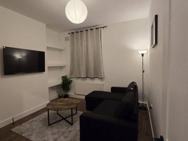 For Rent 1 Bedroom Apartment London London DS100234438