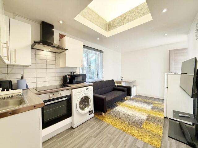 For Rent 1 Bedroom Apartment London London DS101649016