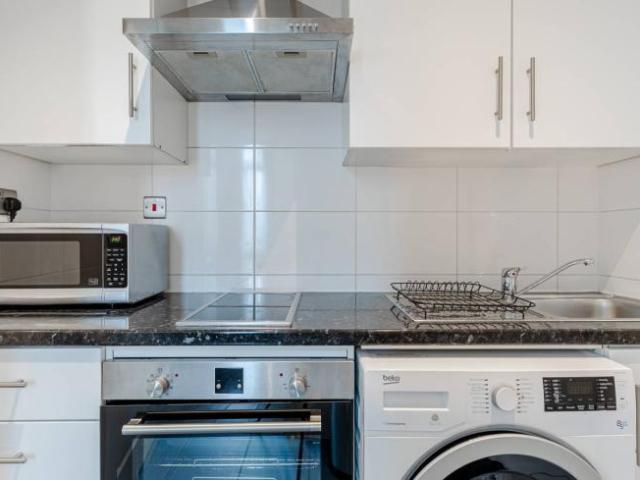 For Rent 1 Bedroom Apartment London London DS101671375