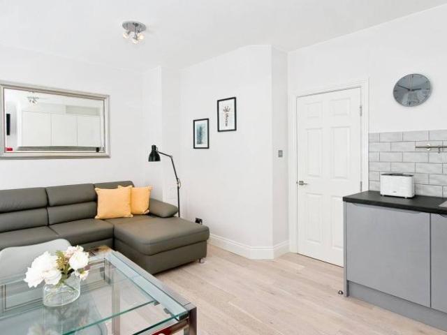 For Rent 1 Bedroom Apartment London London DS101837050