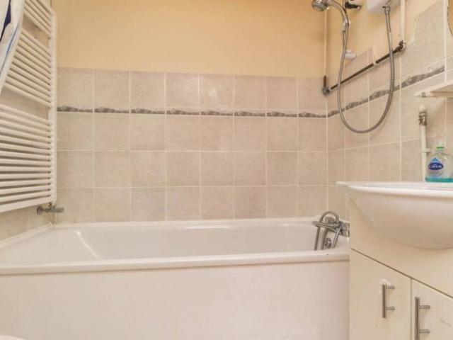 For Rent 1 Bedroom Apartment London London DS101844330