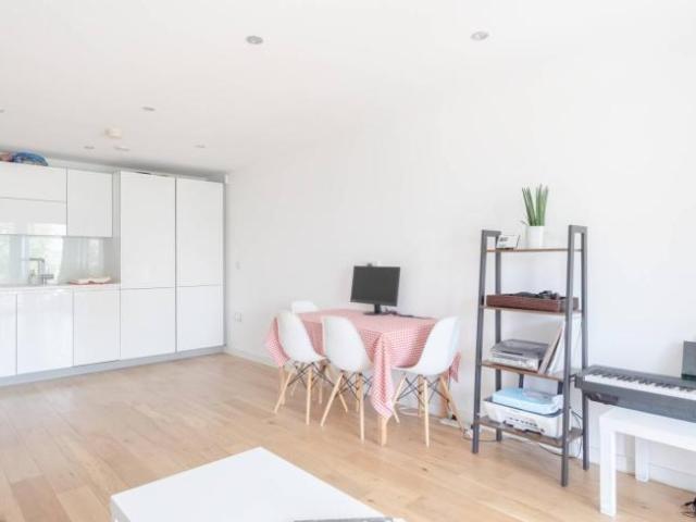 For Rent 1 Bedroom Apartment London London DS101853213