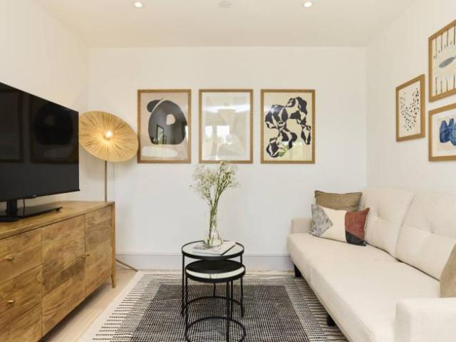 For Rent 1 Bedroom Apartment London London DS101854328