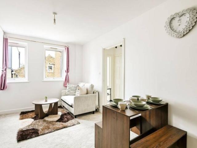 For Rent 1 Bedroom Apartment London London DS101021792