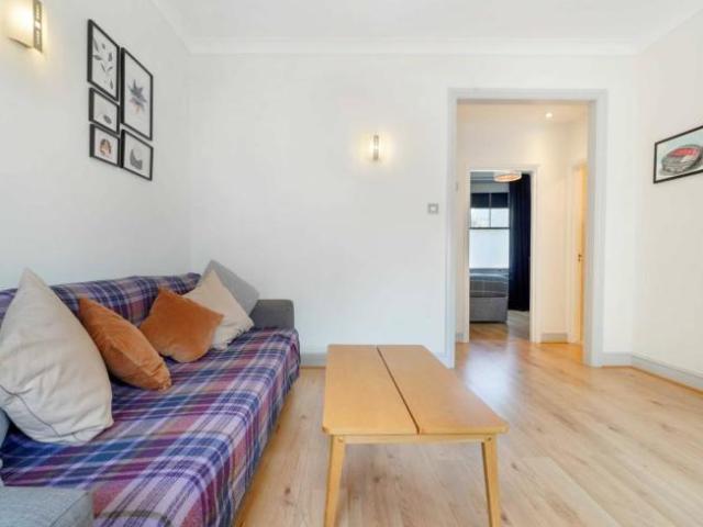 For Rent 1 Bedroom Apartment London London DS102147877