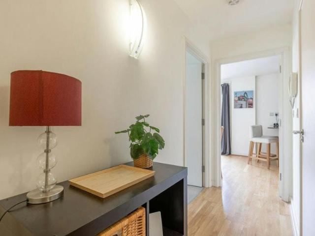For Rent 1 Bedroom Apartment London London DS103180042