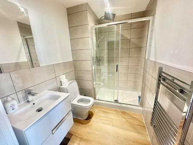 For Rent 1 Bedroom Apartment Stretford Stretford DS100011881