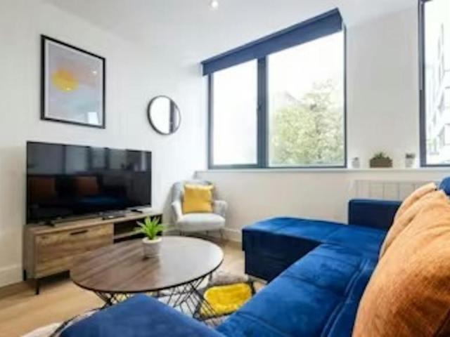 For Rent 1 Bedroom Apartment Stretford Stretford DS101587556