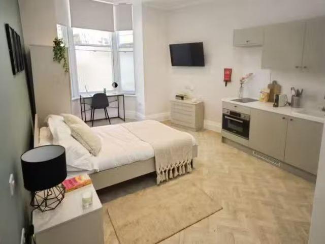 Unique 1 bedroom flat for rent in New Build Student Let, BH1