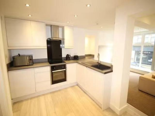 Rental! 1 bedroom flat for rent in Sunbridge House, 80 Kirkgat.