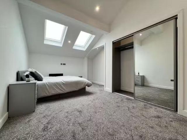 Just in! 1 bedroom flat share for rent in Newhall Street, Birm.