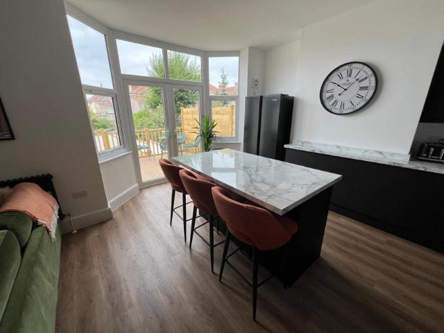 For Rent 1 Bedroom House Fishponds South West DLS98672044