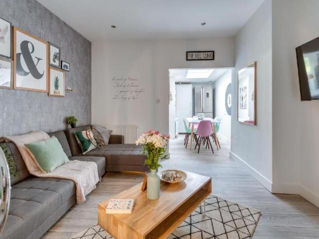 For Rent 1 Bedroom House Fishponds South West DS101773760