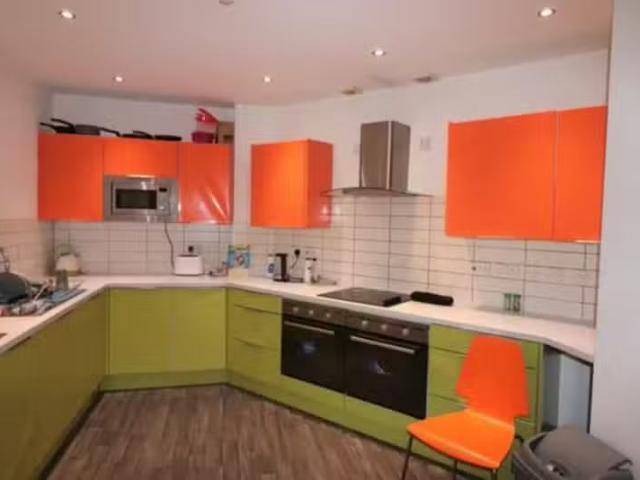 Cheap 1 bedroom house share for rent in 107 Boughton, CH3