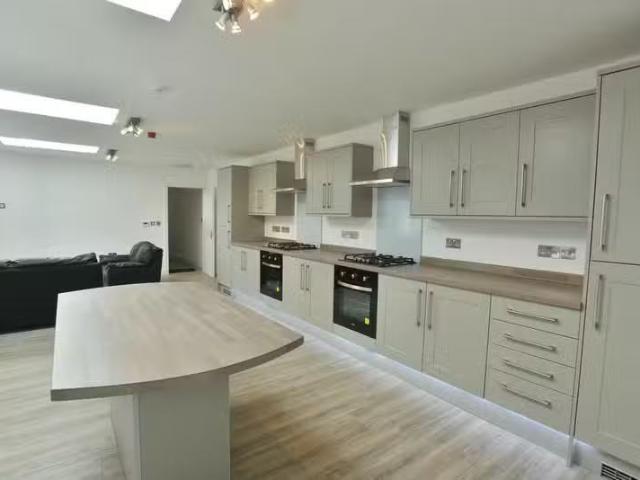 Nice 1 bedroom house share for rent in Carlyle Road, Edgbaston.