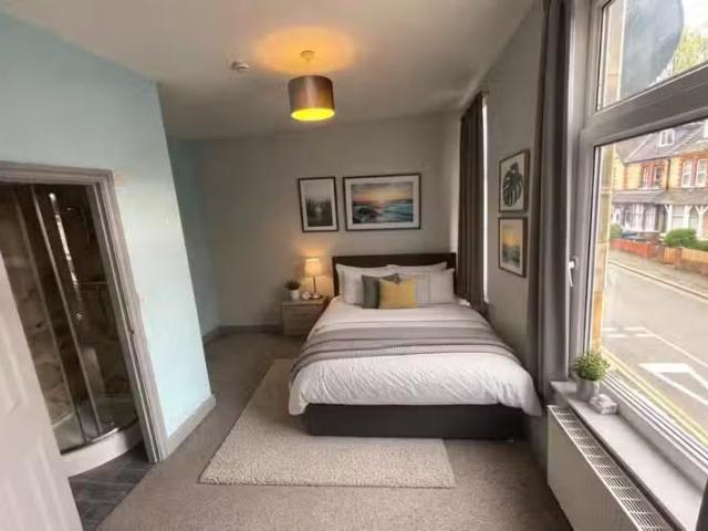 Cheap 1 bedroom house share for rent in HMO Room 5, Broxholme.