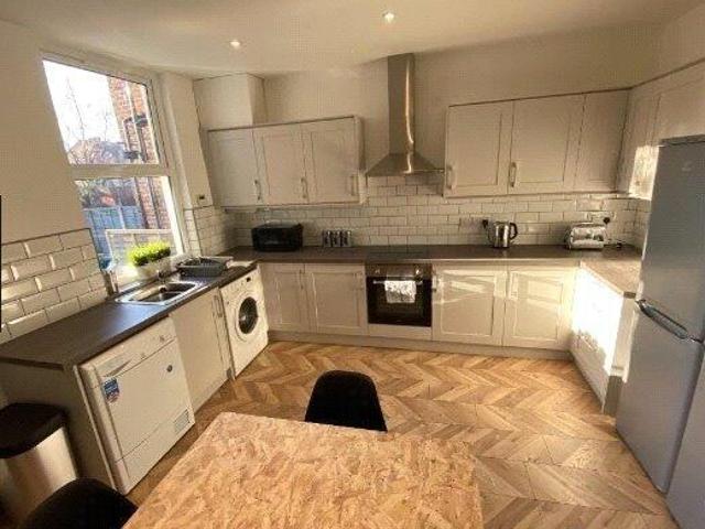For Rent 1 Bedroom House Stockport Greater Manchester DLS101961703