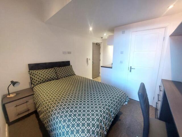For Rent 1 Bedroom House Swinton Greater Manchester DLS101878923