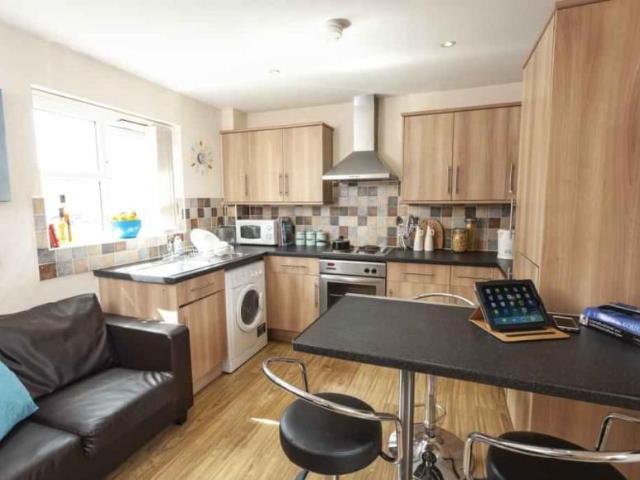 For Rent 1 Bedroom Shared Living/roommate Manchester Manchester DS97659564