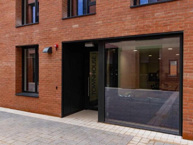 For Rent 1 Bedroom Shared Living/roommate Nottingham Nottingham DS90887809