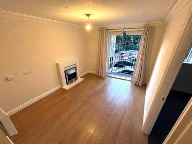 For Rent 1 Bedroom Shared Living/roommate Bishop's Stortford Essex DS101702021