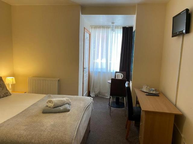 For Rent 1 Bedroom Shared Living/roommate Brighton Brighton DS99691899