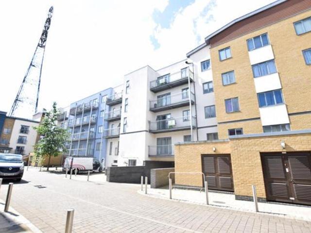 For Rent 1 Bedroom Shared Living/roommate Colchester Essex DS101961658