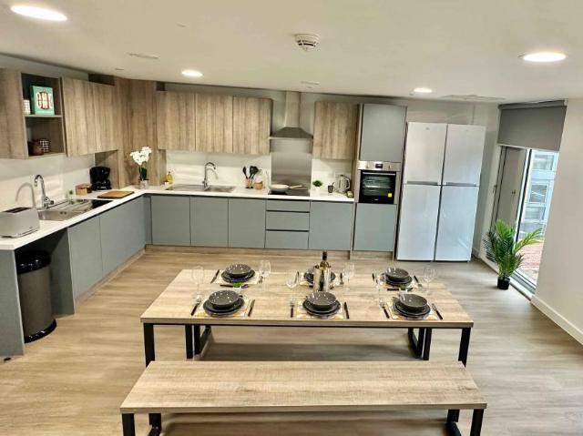 For Rent 1 Bedroom Shared Living/roommate Coventry Coventry DS97409856