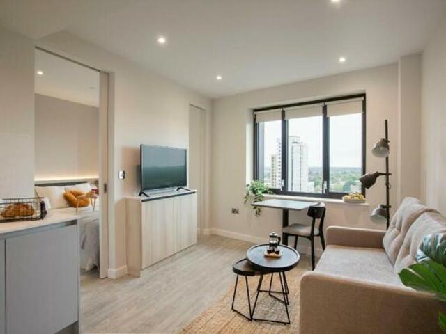 For Rent 1 Bedroom Shared Living/roommate Croydon London DS99514534