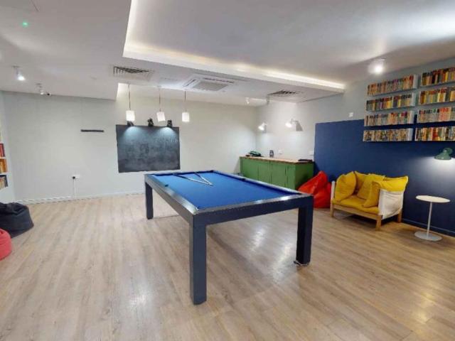 For Rent 1 Bedroom Shared Living/roommate Egham Egham DLS97669786