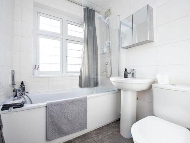 For Rent 1 Bedroom Shared Living/roommate Greater London England DLS90748919