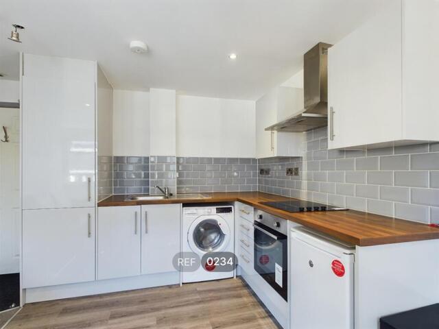 For Rent 1 Bedroom Shared Living/roommate Hull East Yorkshire DS100149023