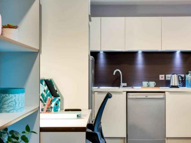 For Rent 1 Bedroom Shared Living/roommate Leeds Leeds DLS97763096