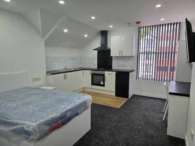 For Rent 1 Bedroom Shared Living/roommate Leicester Leicestershire DLS99833715