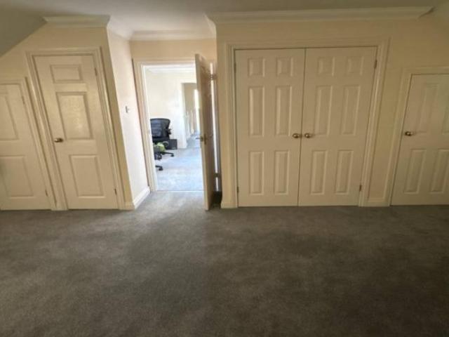 For Rent 1 Bedroom Shared Living/roommate London London DLS101918644