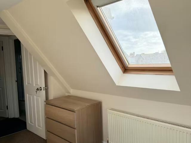 For Rent 1 Bedroom Shared Living/roommate London London DLS96790247